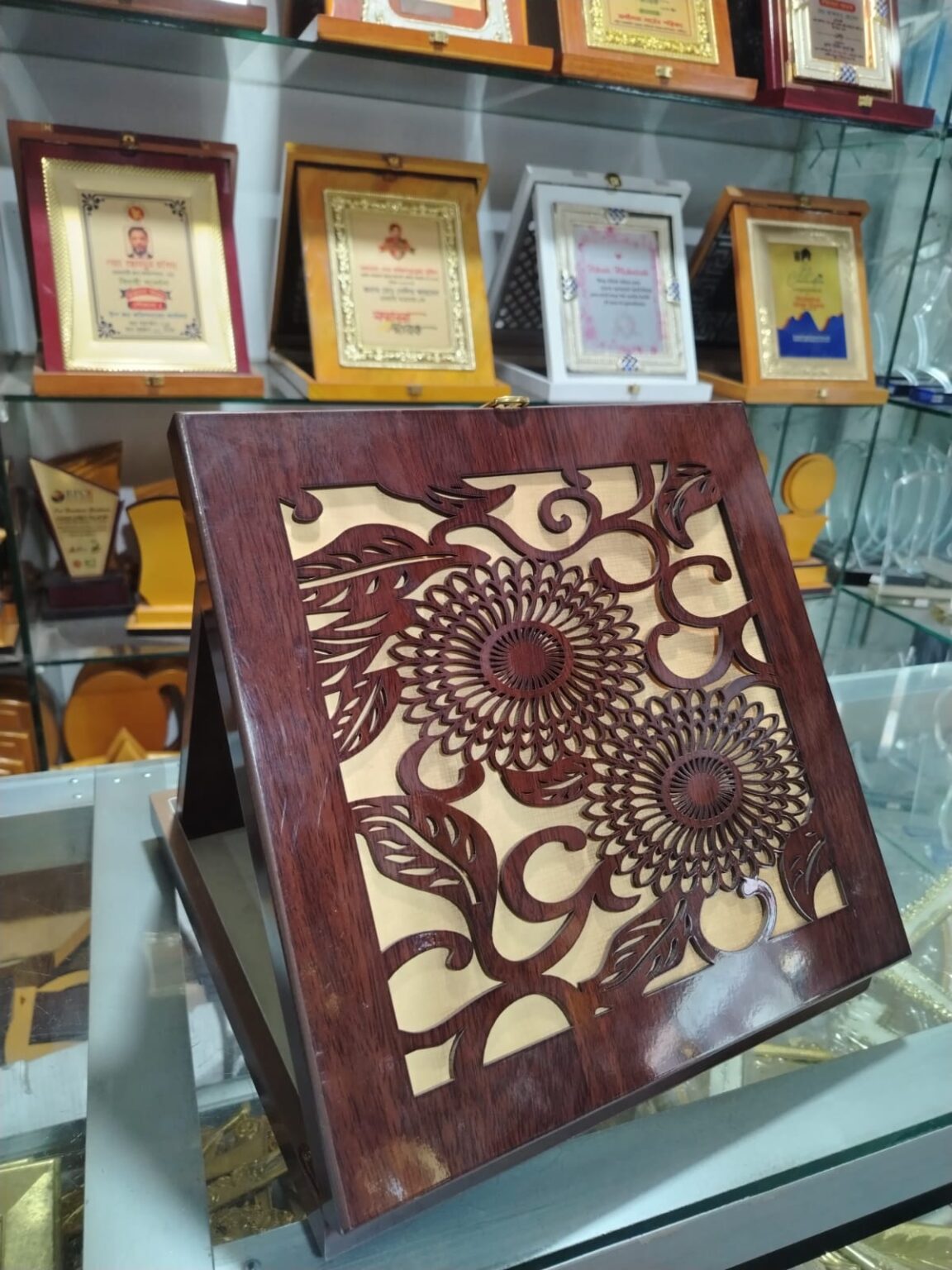 Silver cast crest with premium wooden laser cutting box - Best Marketplace